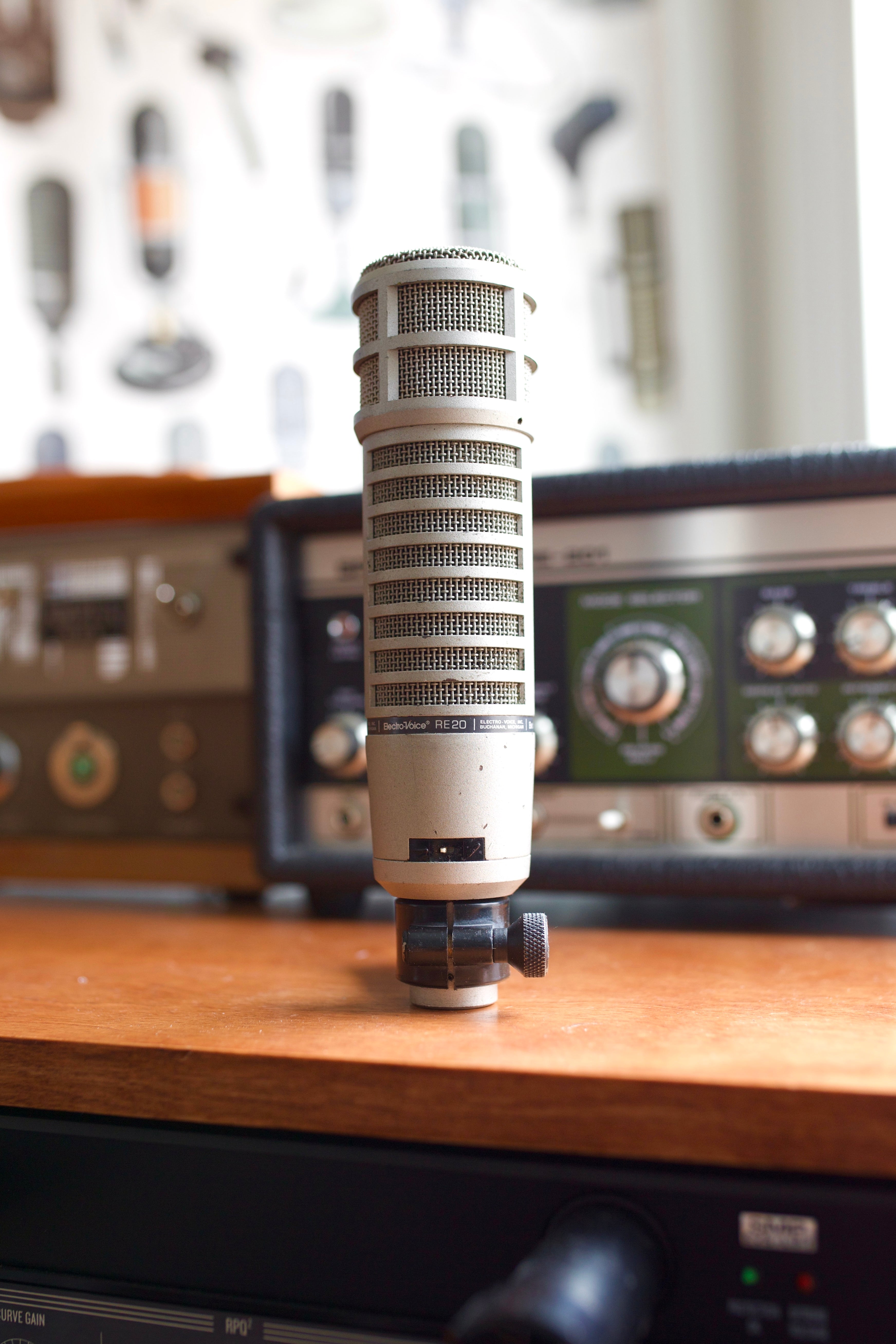 Electro Voice RE-20 Dynamic Microphone – Cole Picks Vintage