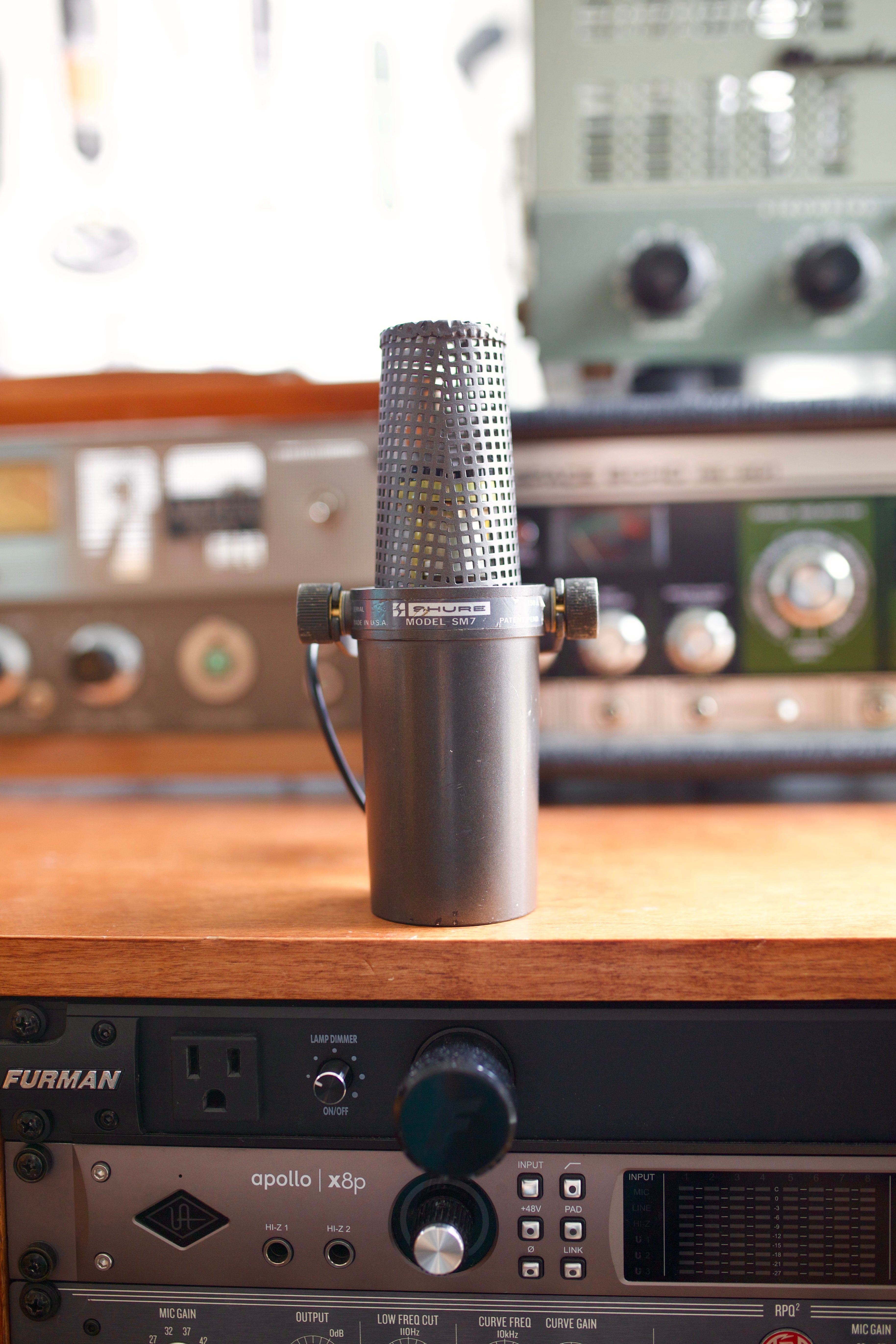 Shure SM7 Dynamic Microphone (USA) – Cole Picks Vintage