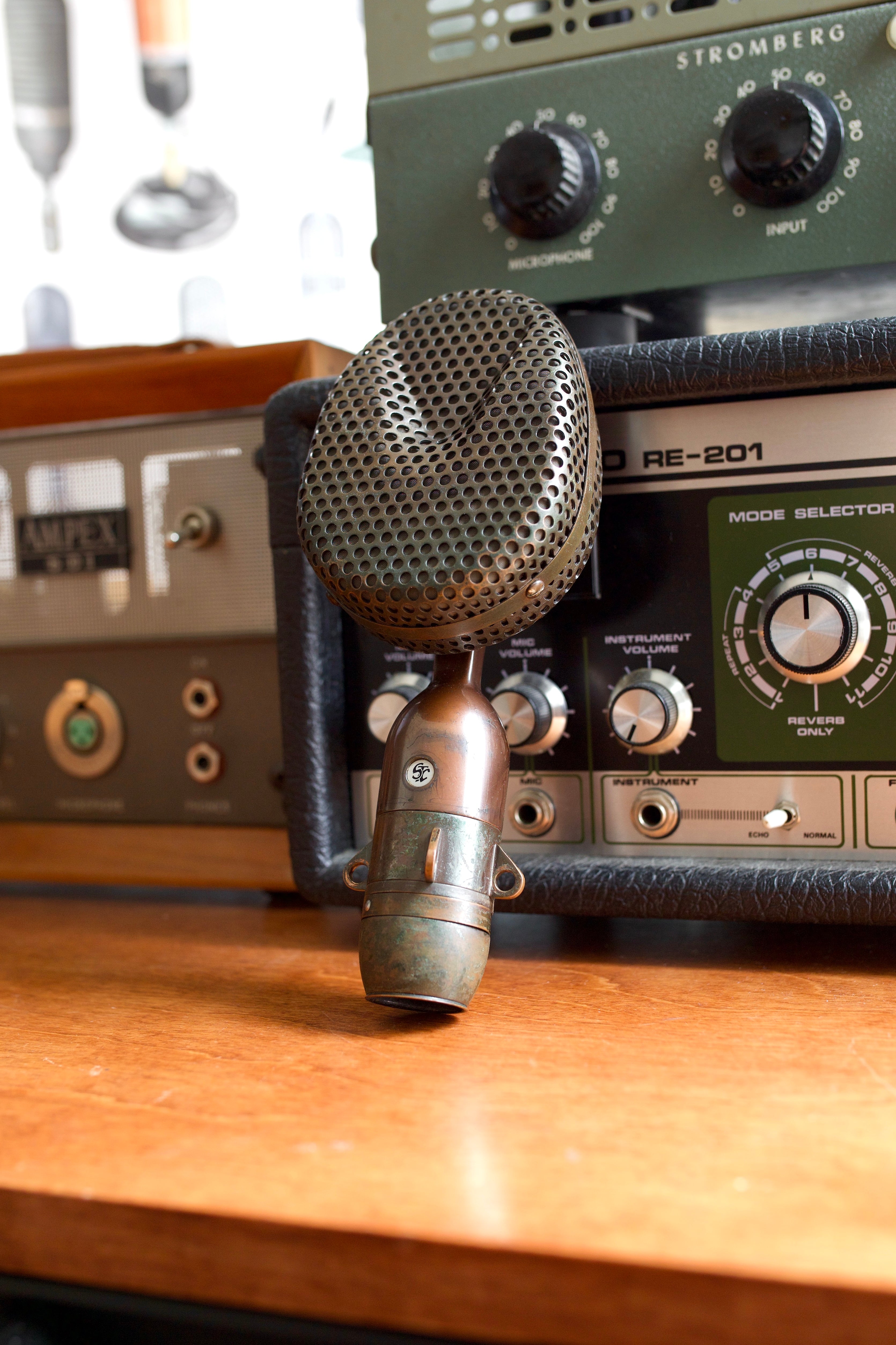 STC 4038 Ribbon Microphone – Cole Picks Vintage